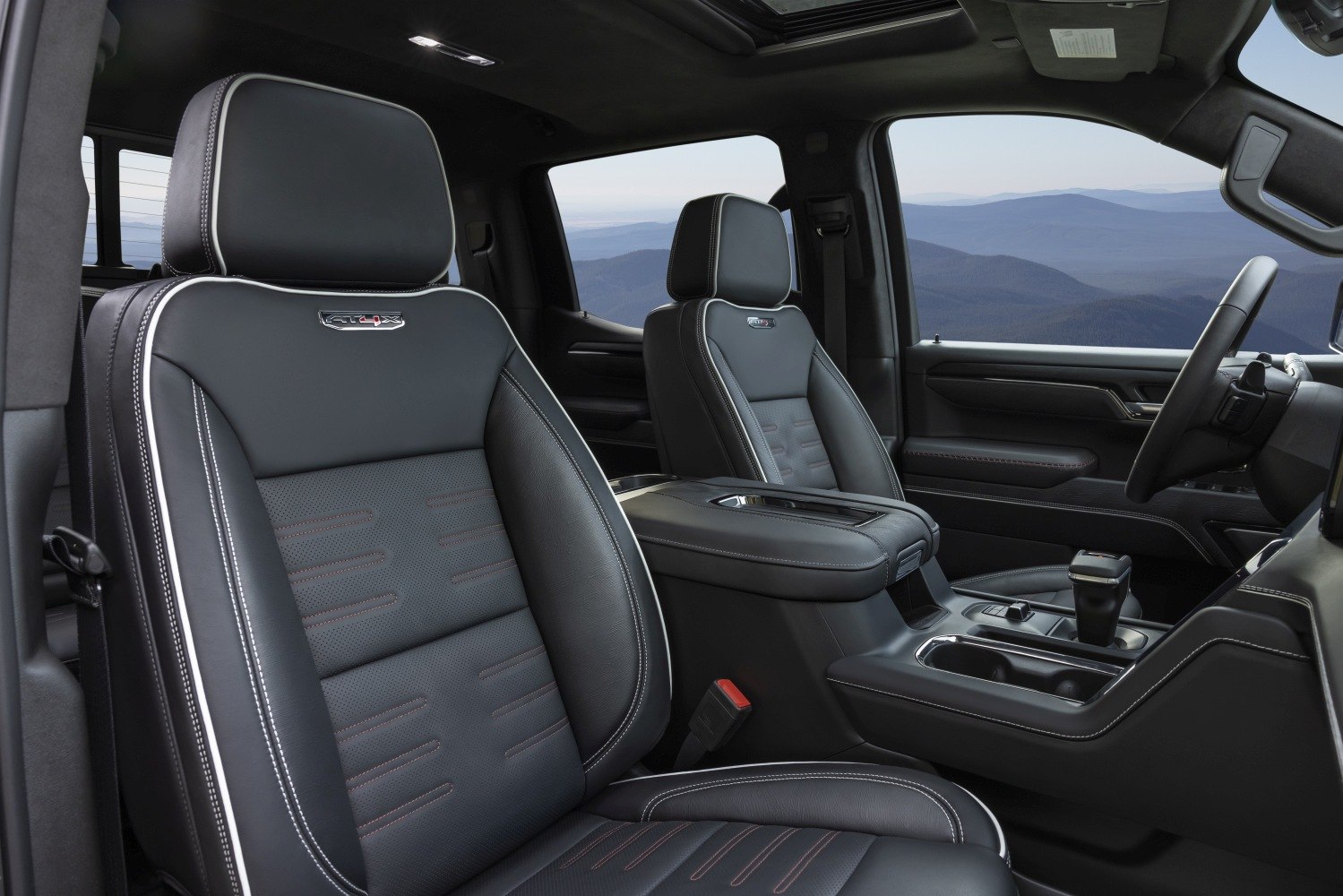 GMC Sierra 1500 V (GMTT1XX, facelift 2022) Crew Cab Short Box 2.7 Turbo ...